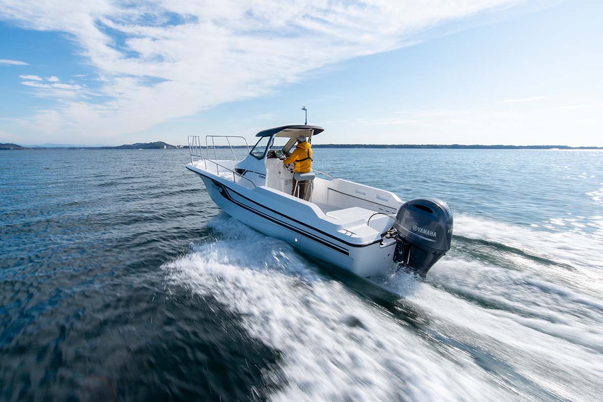 ヤマハ F.A.S.T.26 | 船舶の販売買取ボートショップ海